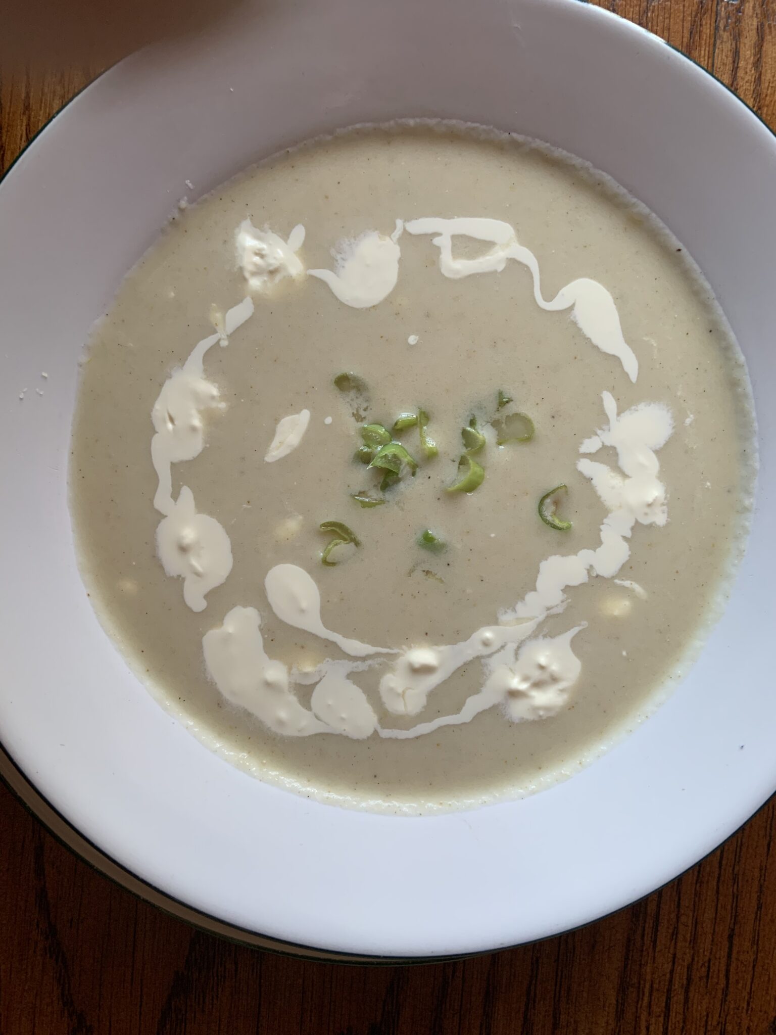 Sopa fría de manzana y curry: fresca, sabrosa y exótica - CONTRAVIENTO